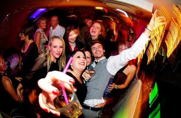 How to make your partner feel comfortable? - CakenGifts.in