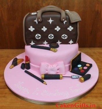 Mekup-cake - CakenGifts.in